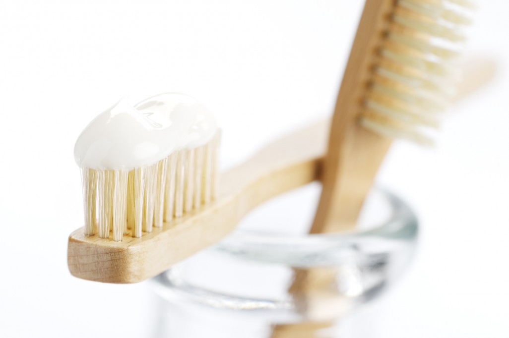 DIY Baking Soda Toothpaste Recipe - Countryside